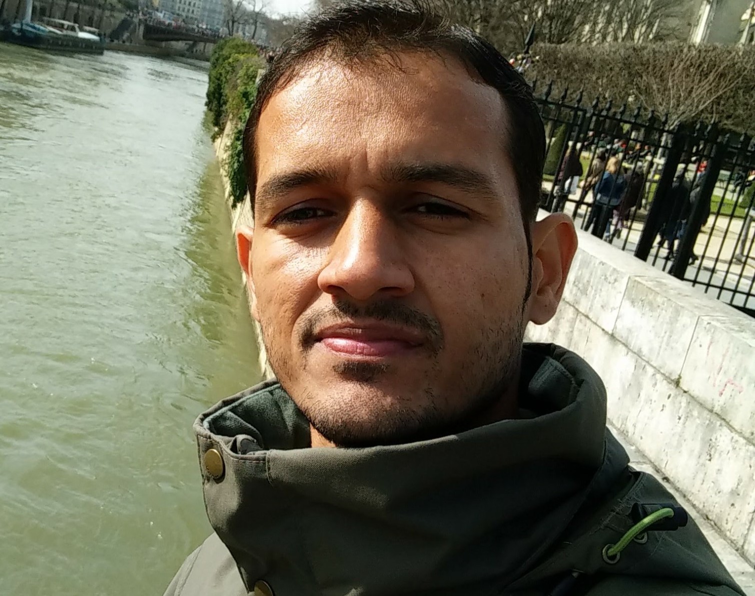 FEW-BODY QUANTUM DYNAMICS & SOCIETAL APPLICATIONS & INNOVATION SCIENCES LAB