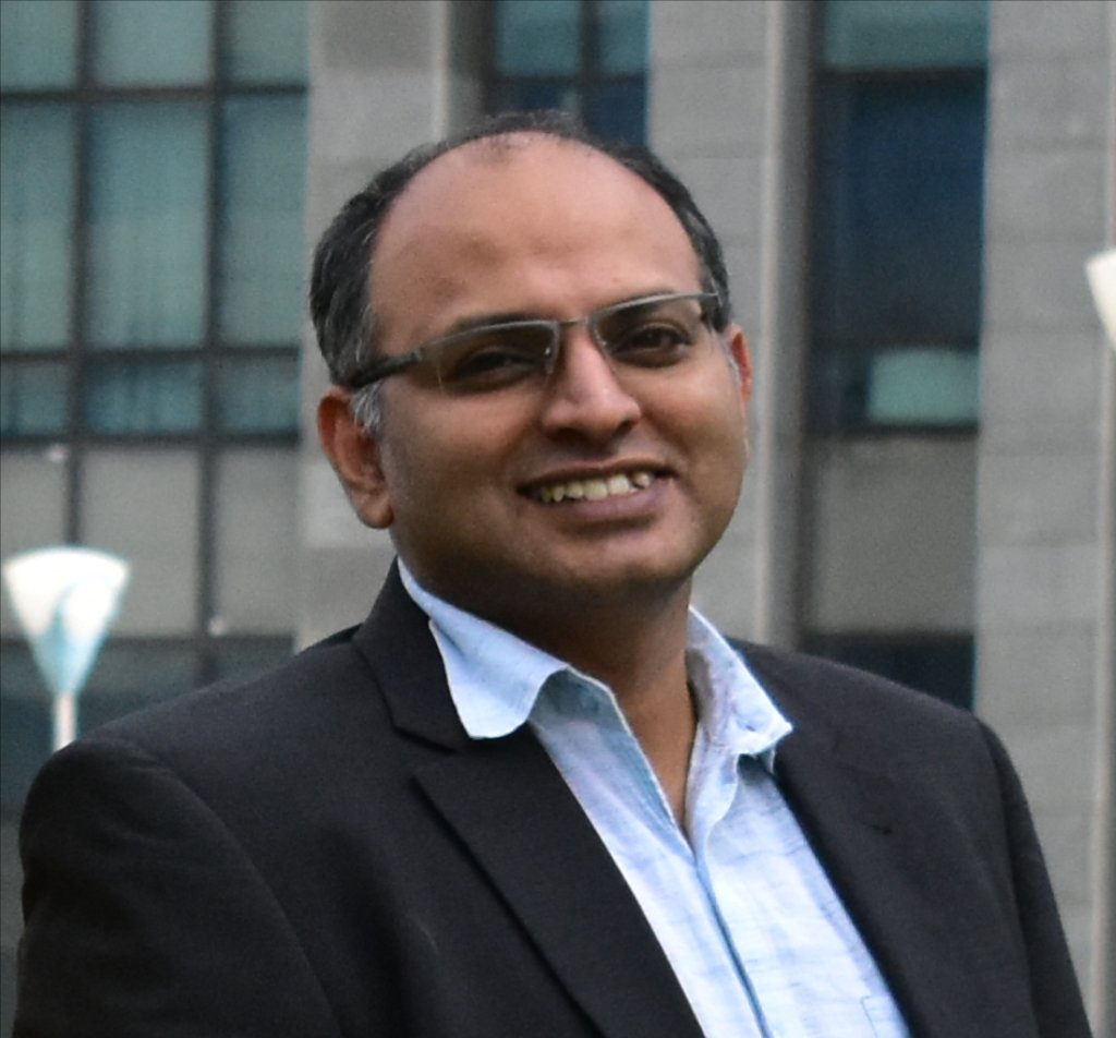 FEW-BODY QUANTUM DYNAMICS & SOCIETAL APPLICATIONS & INNOVATION SCIENCES LAB